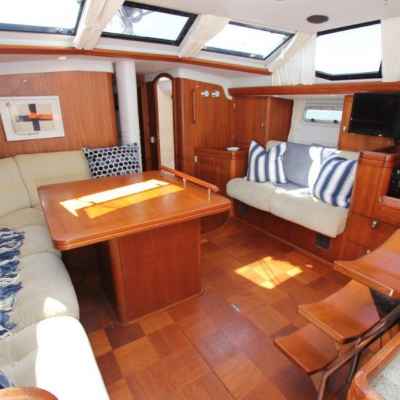 Oyster 47 - SKELLUM - Yeoman Yachts - Swan Yacht Experts Worldwide